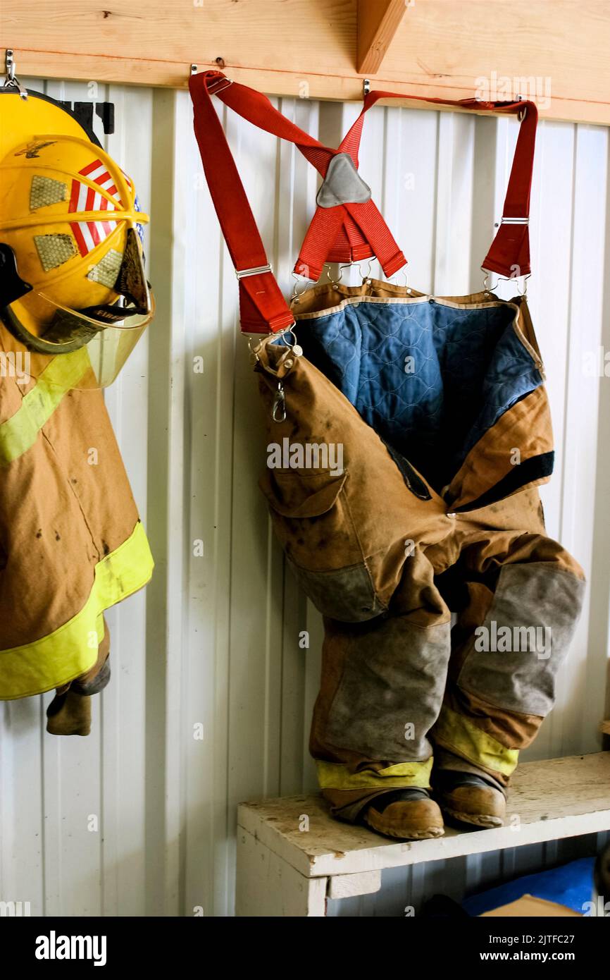 Fireman's uniform hi-res stock photography and images - Alamy
