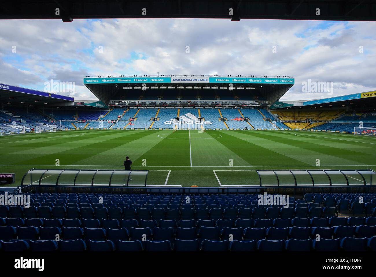 Elland road stadium hi-res stock photography and images - Alamy