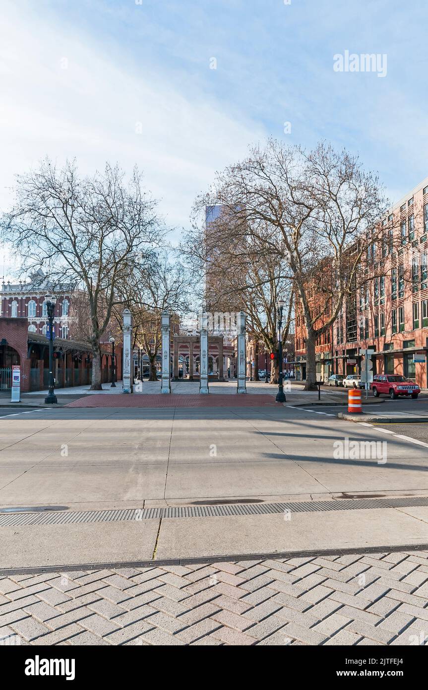 The plaza at Tom McCall Waterfront Park near the Willamette River in ...