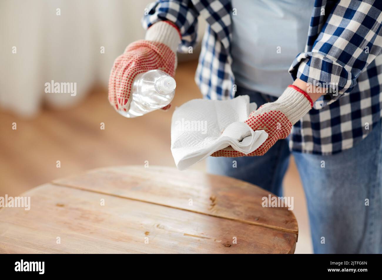 Solvent and degrease hi-res stock photography and images - Alamy