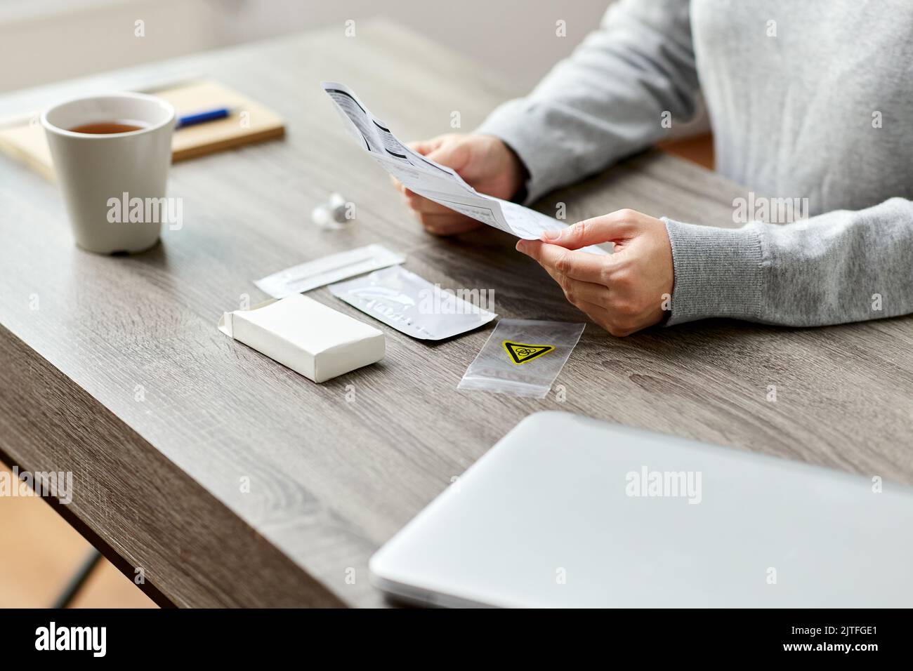 Manual testing hi-res stock photography and images - Alamy