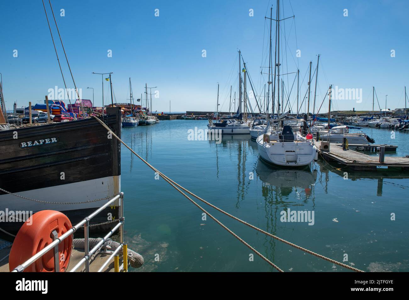 Anstruther harbour fife hi-res stock photography and images - Alamy