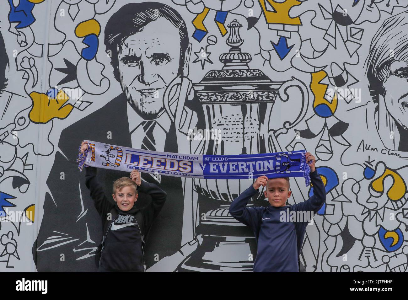 Don revie mural hi-res stock photography and images - Alamy