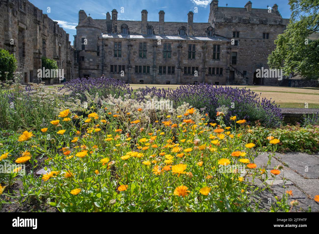 Falkland palace garden hi-res stock photography and images - Alamy
