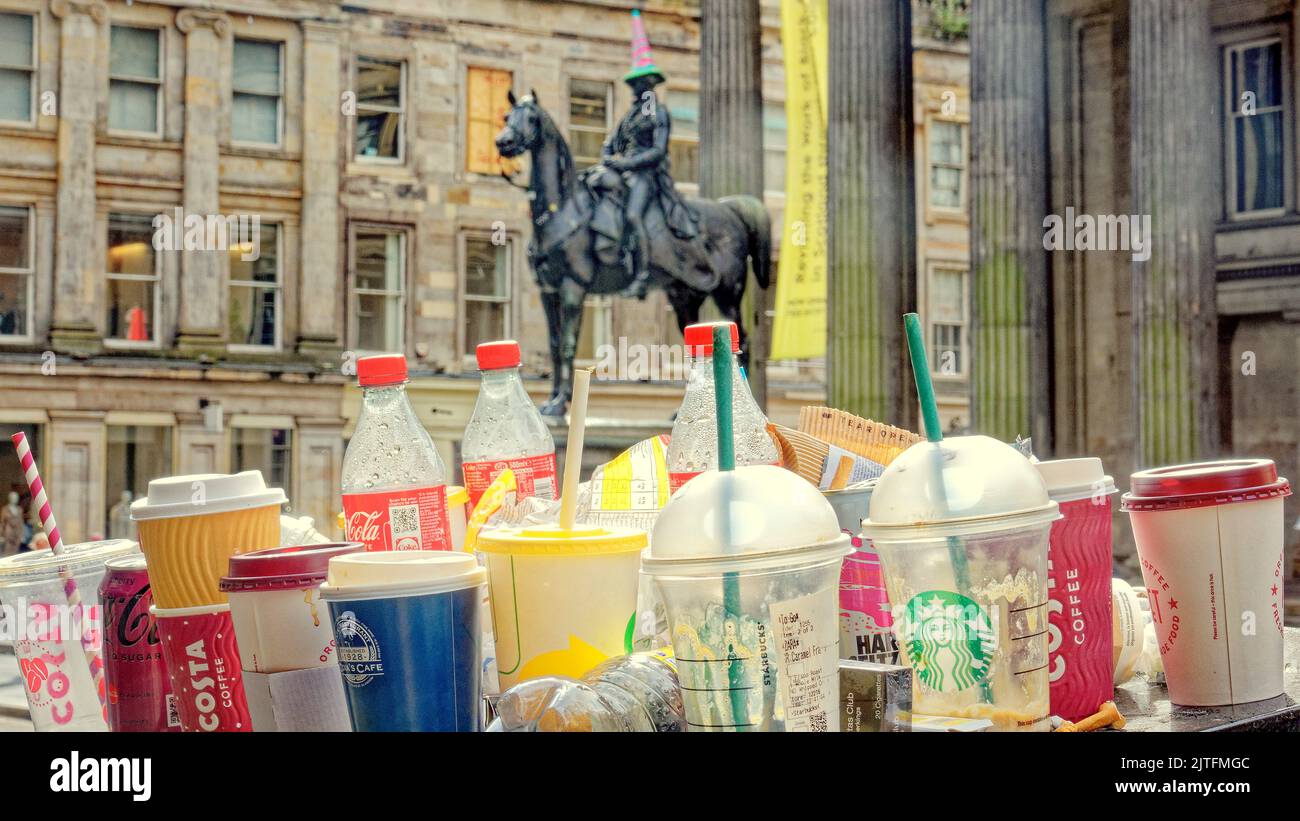 Glasgow, Scotland, UK 30th August, 2022. The cone headed man the city ...