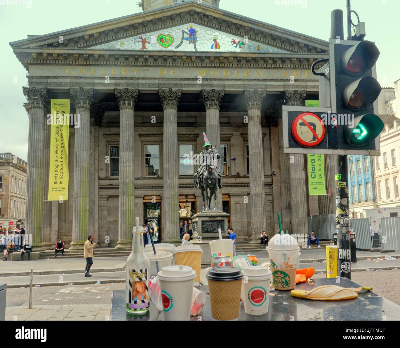 Glasgow, Scotland, UK 30th August, 2022. The cone headed man the city ...