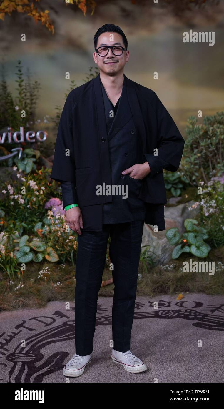 Wayne Che Yipp attending the global premiere of The Lord of the Rings ...