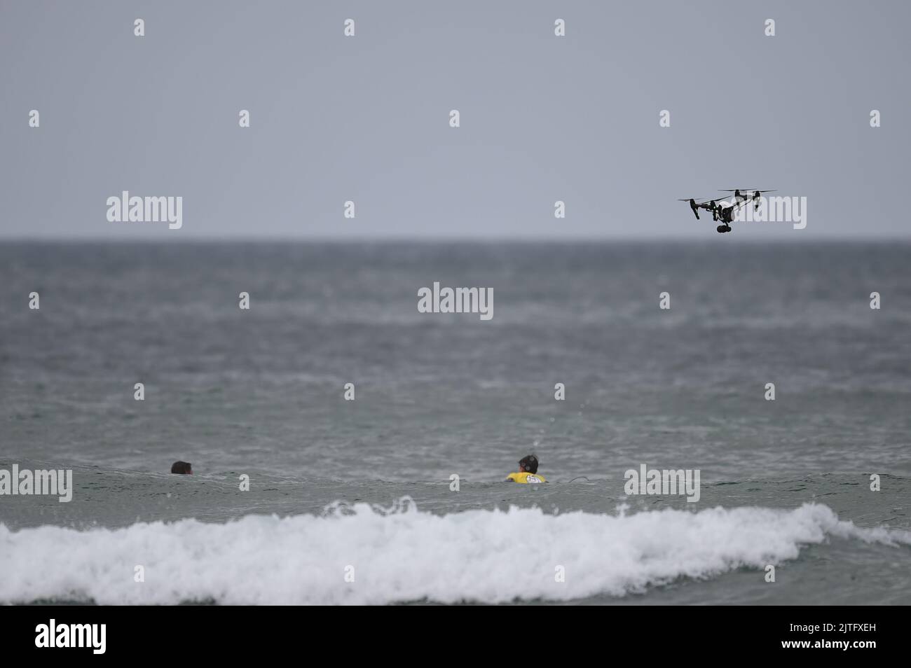 Hovering ability hi-res stock photography and images - Alamy