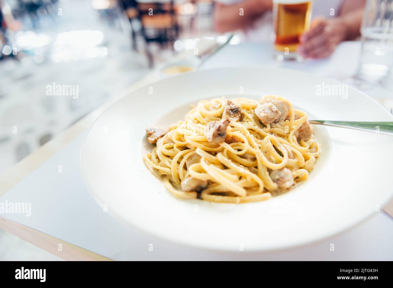 Spaghetti with mushrooms Stock Photo - Alamy