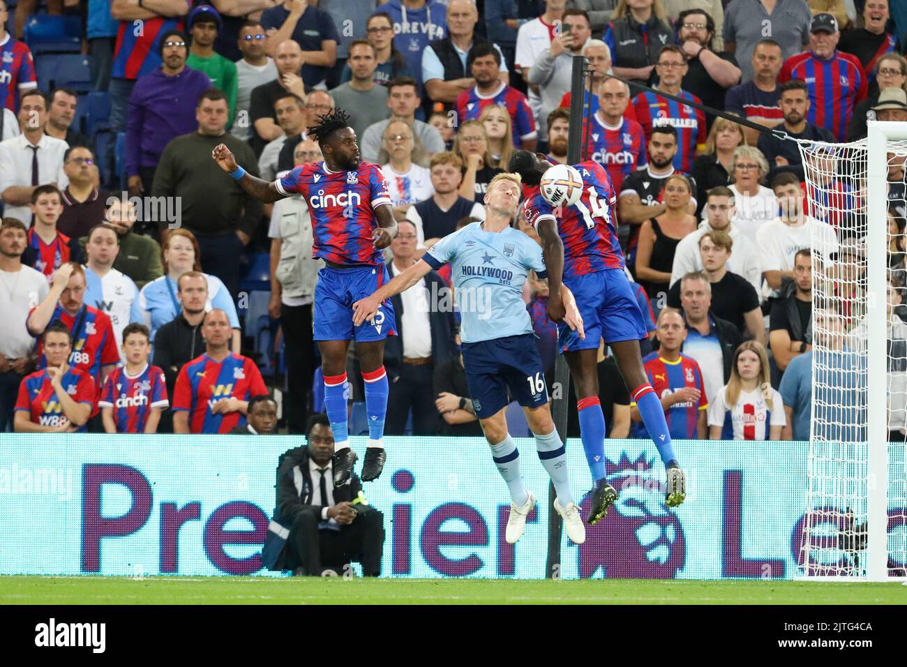Ben mee header hi-res stock photography and images - Alamy