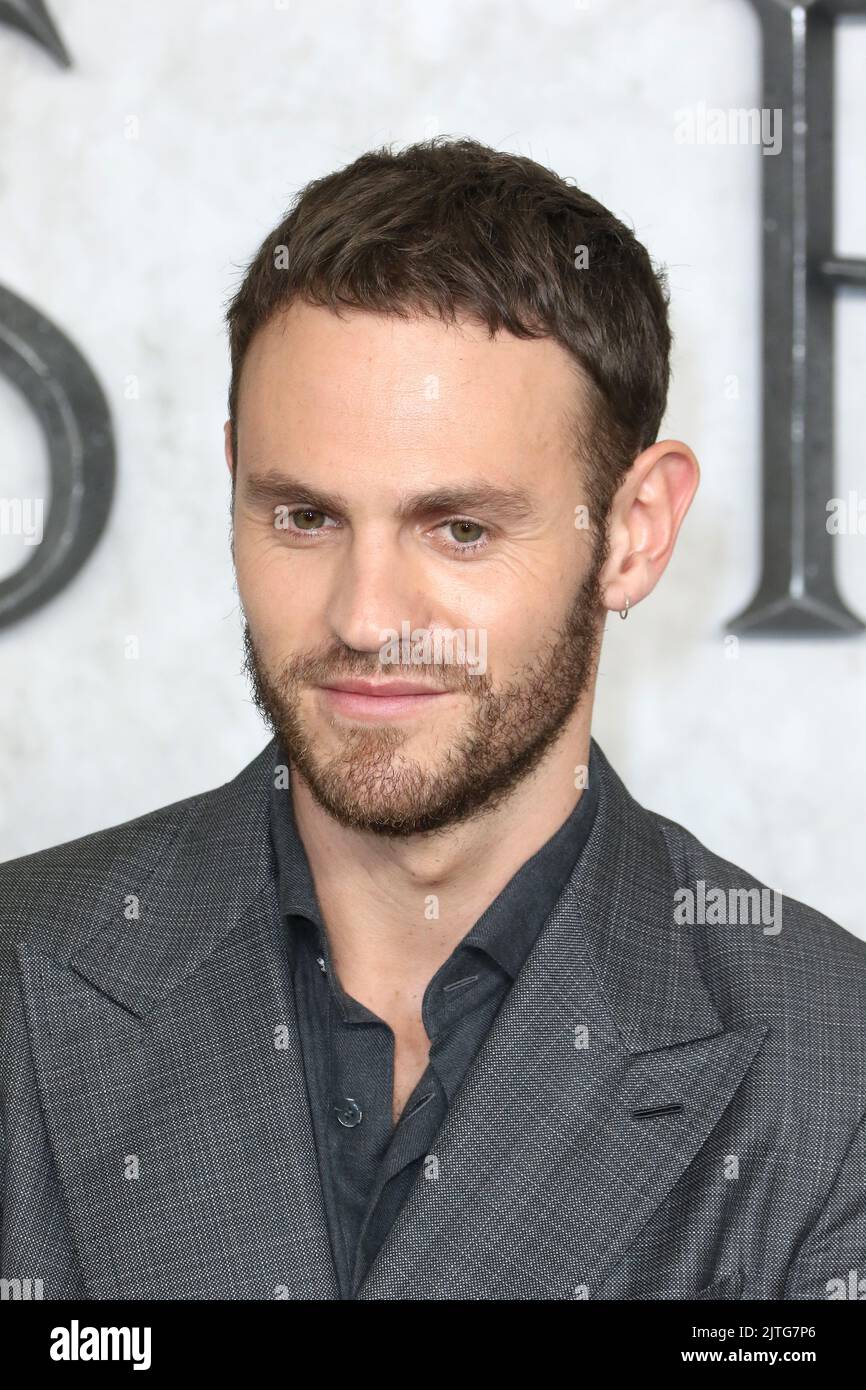 Charlie Vickers, The Lord of the Rings: The Rings of Power - World ...