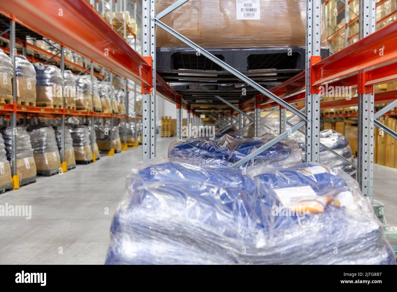 cargo storing at warehouse shelves Stock Photo - Alamy