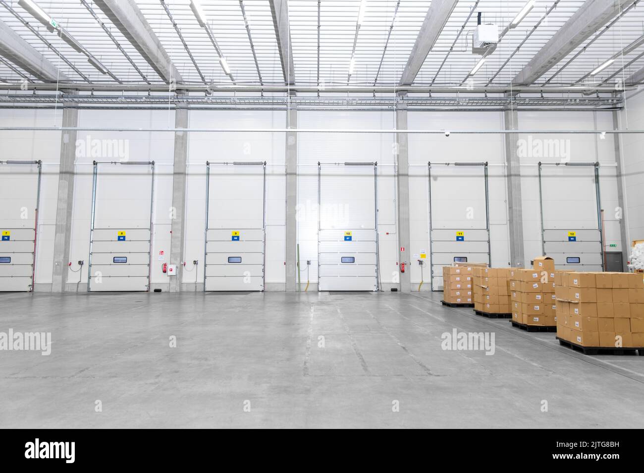 cargo storing at warehouse shelves Stock Photo - Alamy