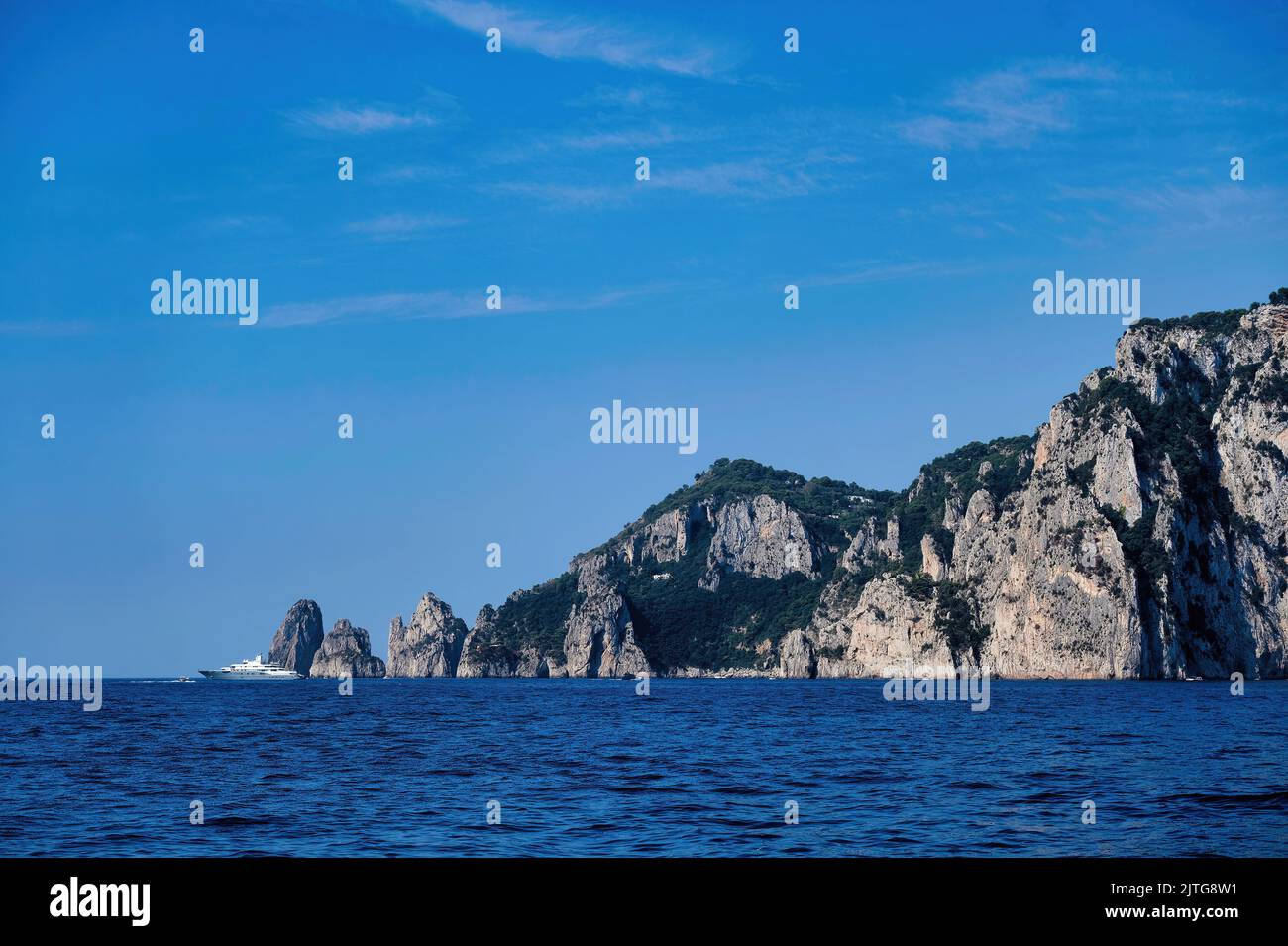 The island of Capri (Italy) and its famous Faraglioni. Beautiful ...