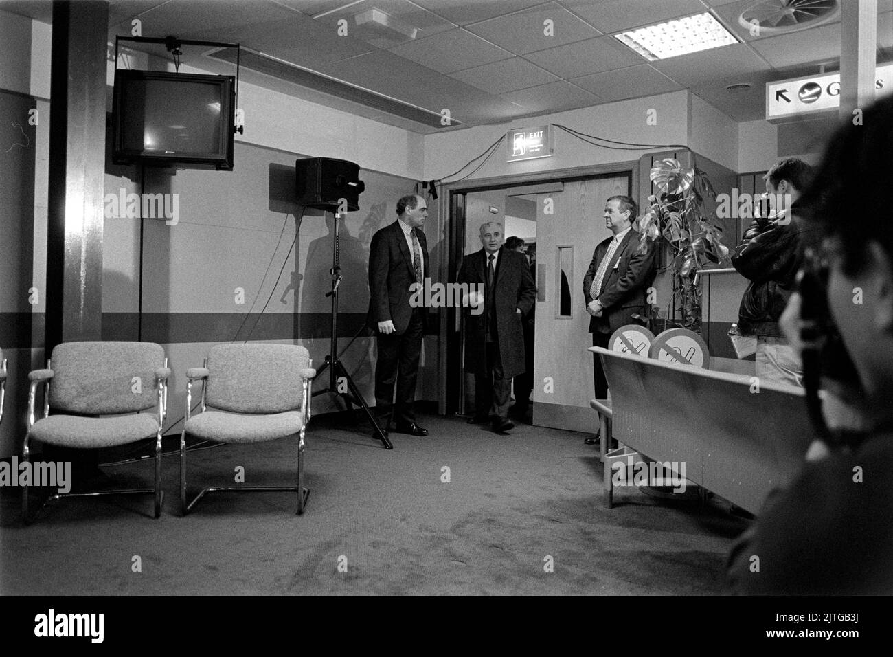 Former Soviet Premier Mikhail Gorbachev, and wife Raisa, receive Keys ...