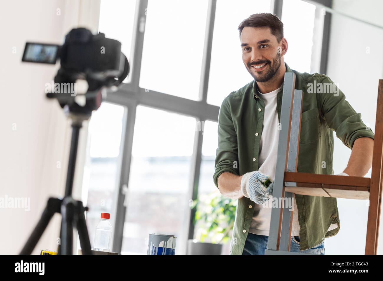 Repainting process hi-res stock photography and images - Alamy