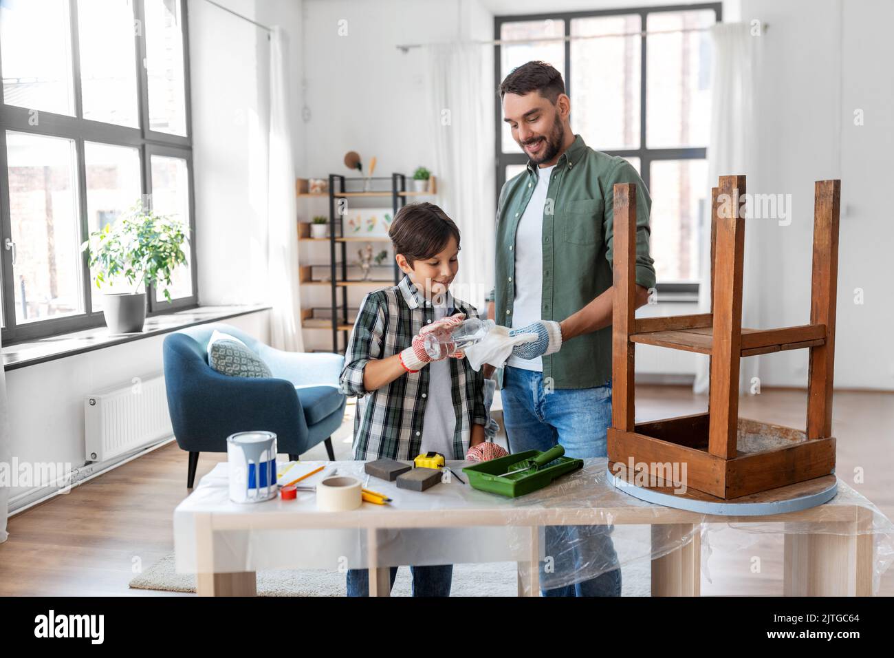 Solvent degreasing hi-res stock photography and images - Alamy