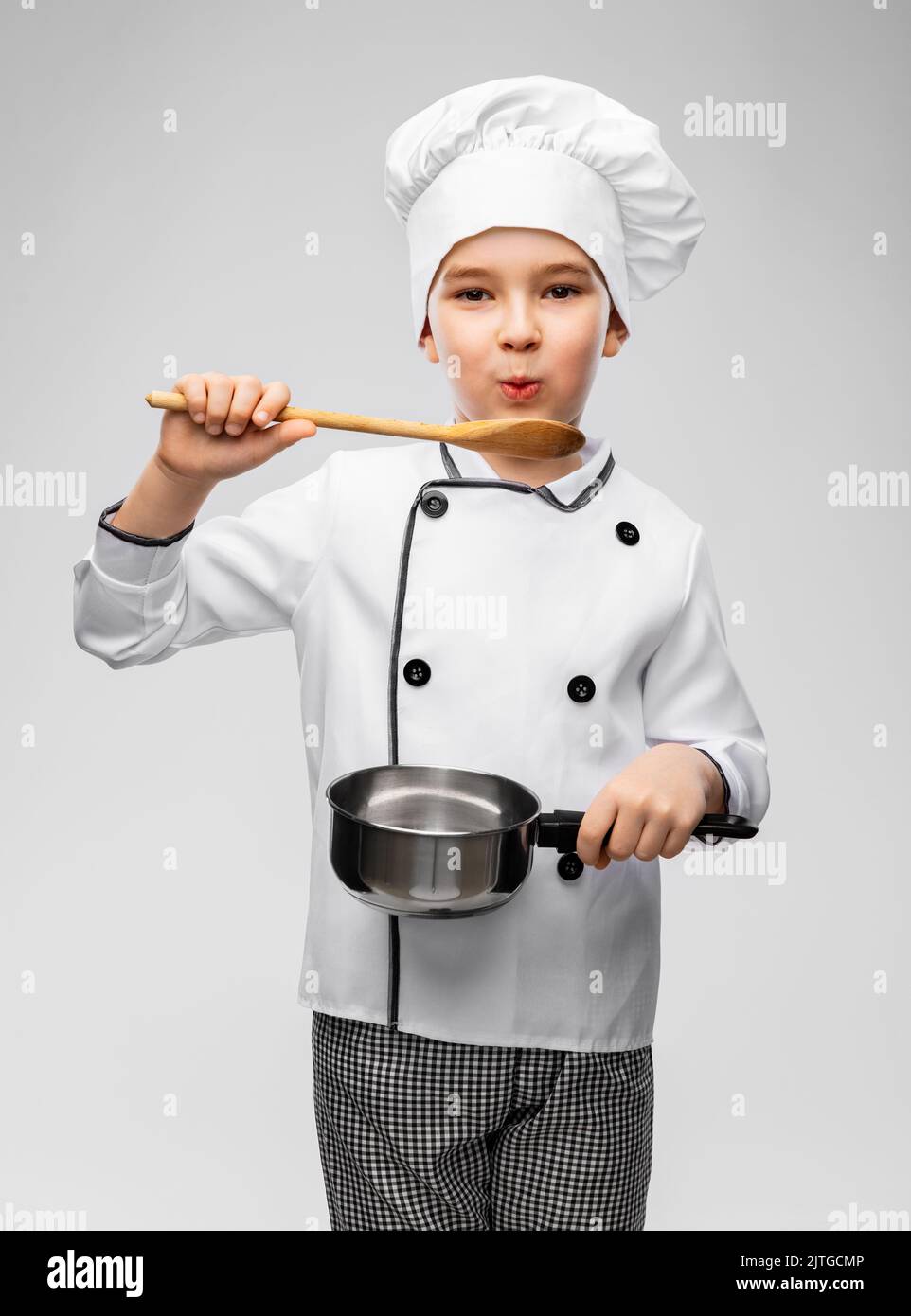 Teen boy food restaurant hi-res stock photography and images - Alamy