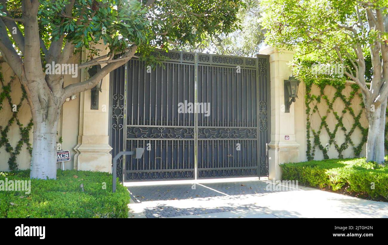 Los Angeles, California, USA 27th August 2022 Actress Irene Dunne and ...