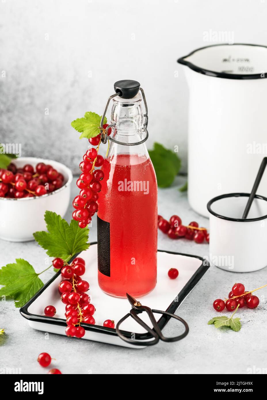 Fresh pink non alcoholic hi-res stock photography and images - Alamy