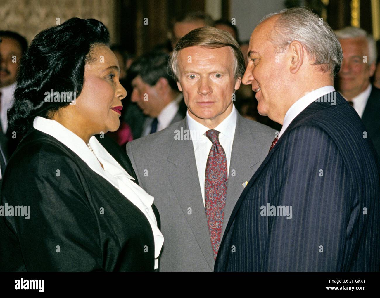 Coretta Scott King, left, meets President Mikhail Gorbachev of the ...