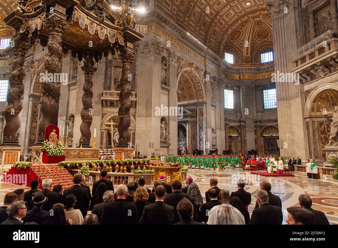 Nuovi cardinali hi-res stock photography and images - Alamy