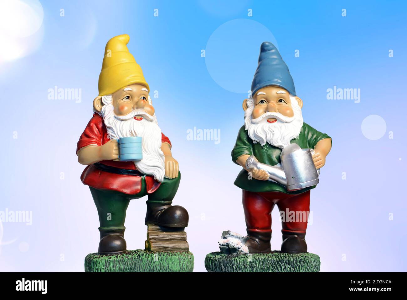 Garden dwarfs hi-res stock photography and images - Alamy