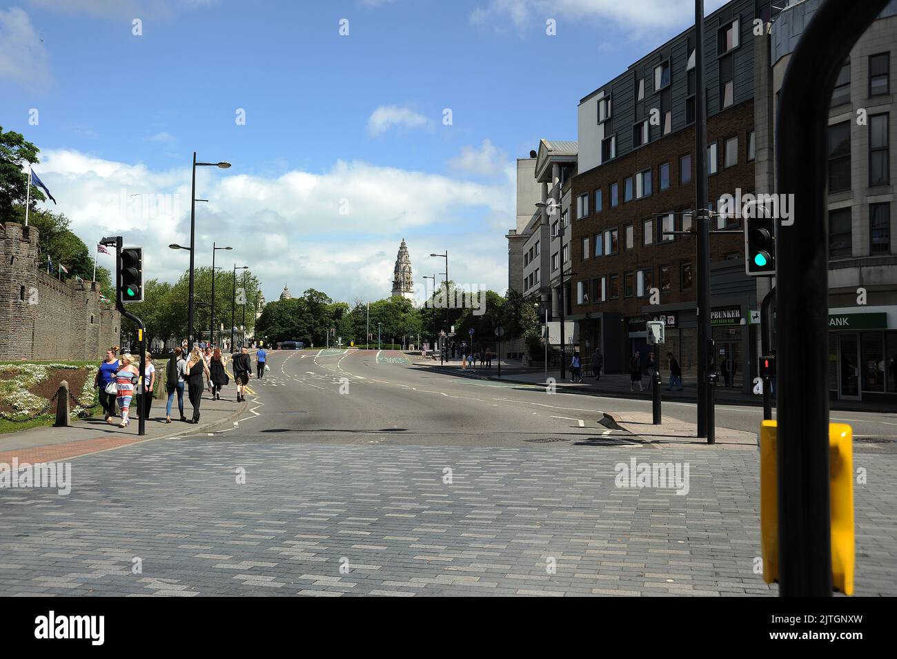 Cardiff kingsway hi-res stock photography and images - Alamy