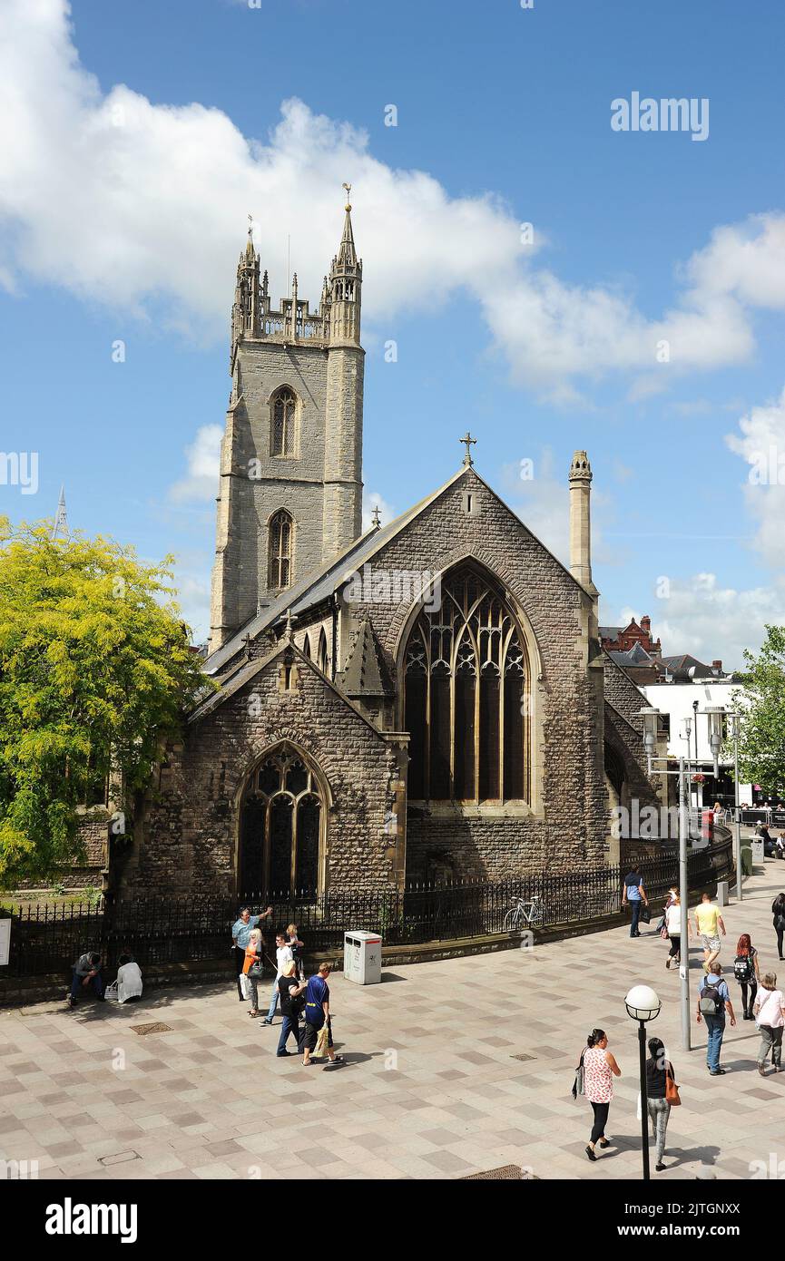 St john's church cardiff hi-res stock photography and images - Alamy