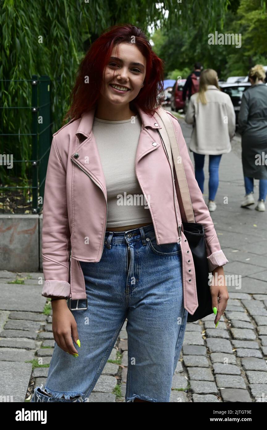 Lidia Santangelo aka Chiara am Set bei Dreharbeiten zur Reality-Daily ...