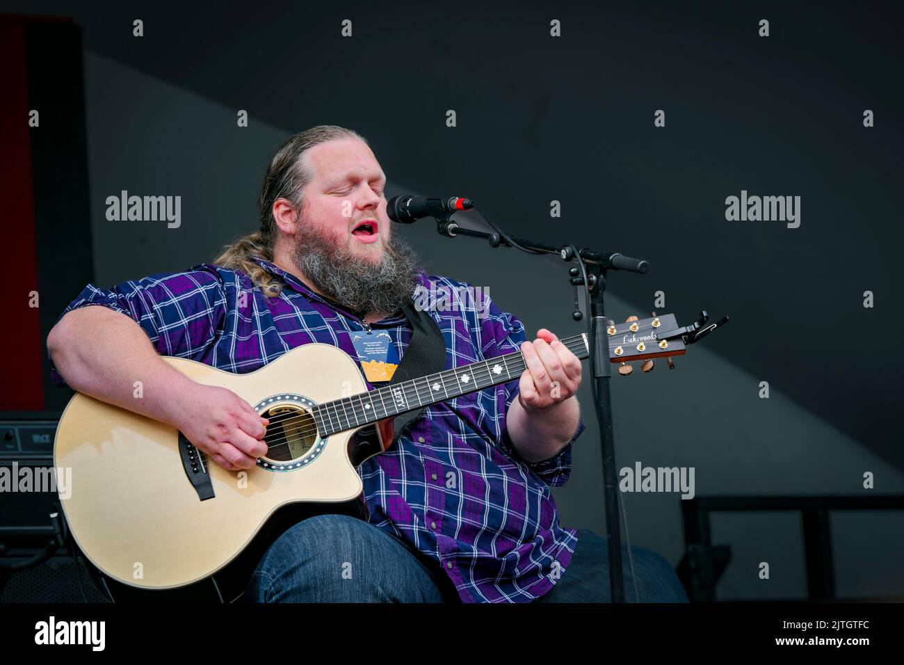 Blues singer. guitarist, Matt Anderson, Edmonton Folk Music Festival ...