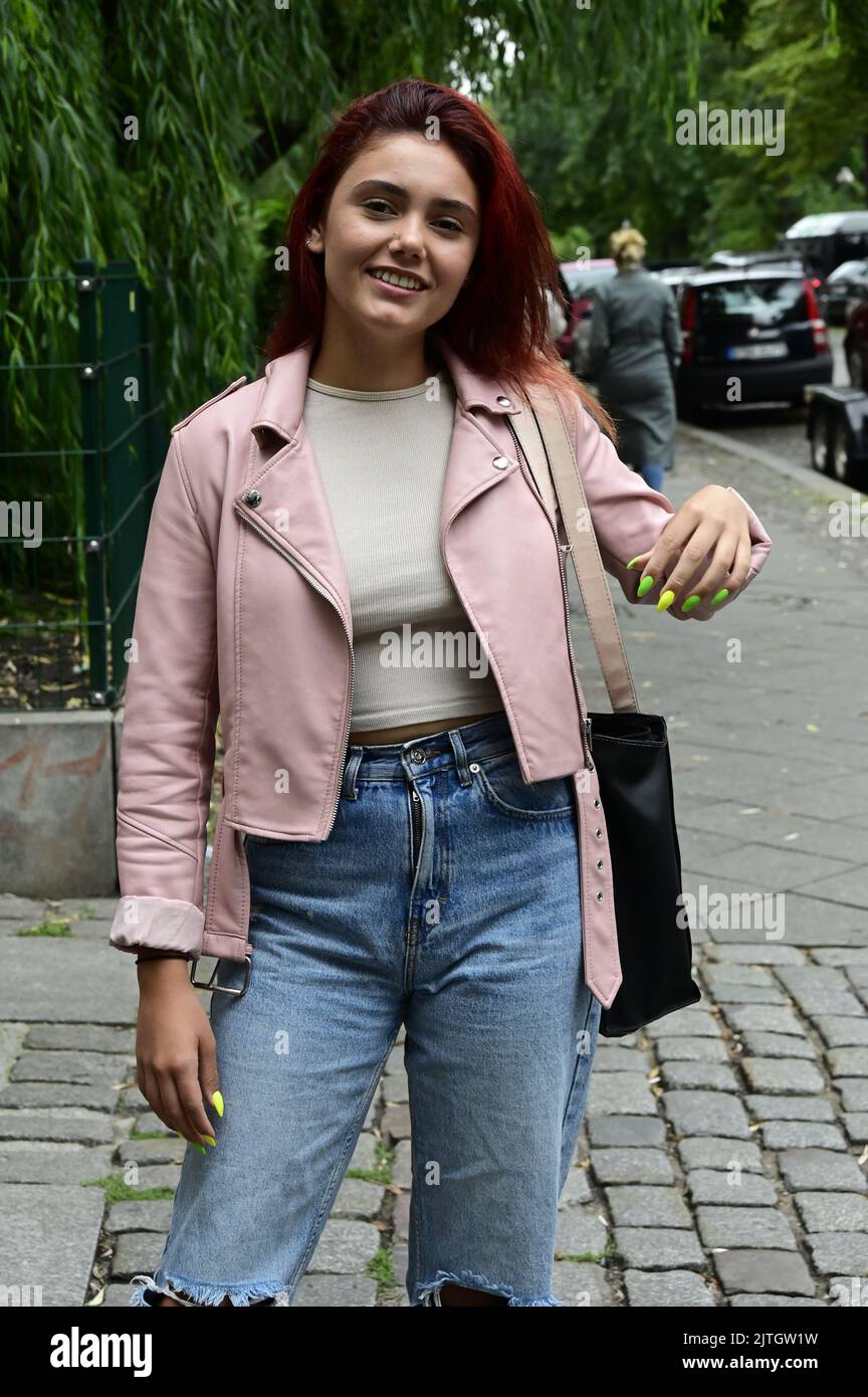 Lidia Santangelo aka Chiara am Set bei Dreharbeiten zur Reality-Daily ...