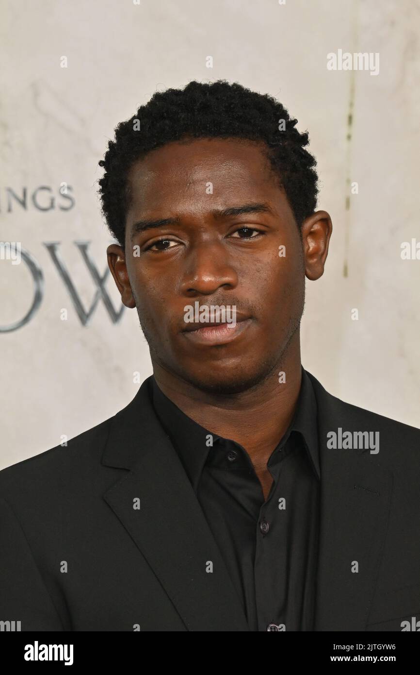 Middle earth map lord of the rings hi-res stock photography and images ...