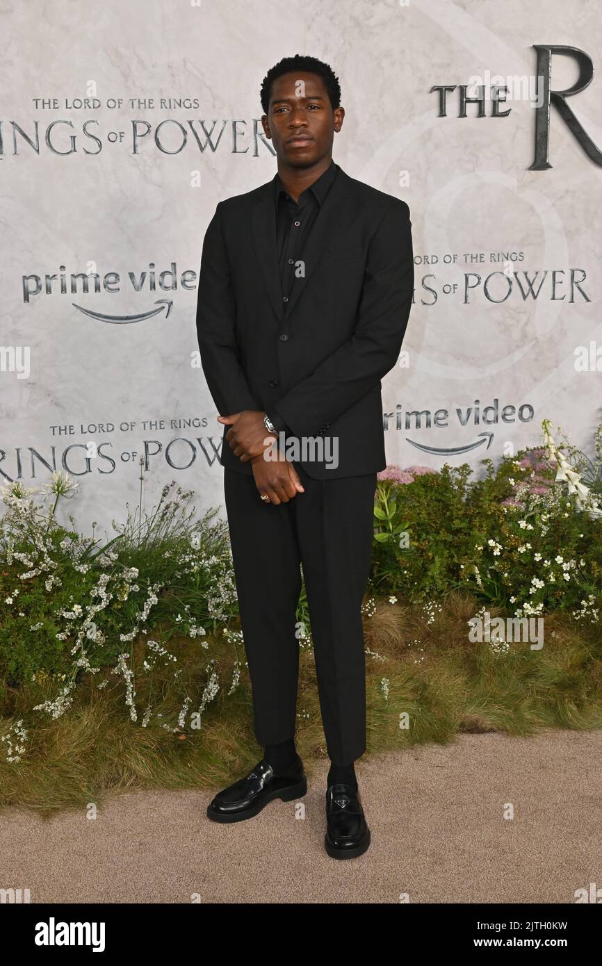 Middle earth map lord of the rings hi-res stock photography and images ...