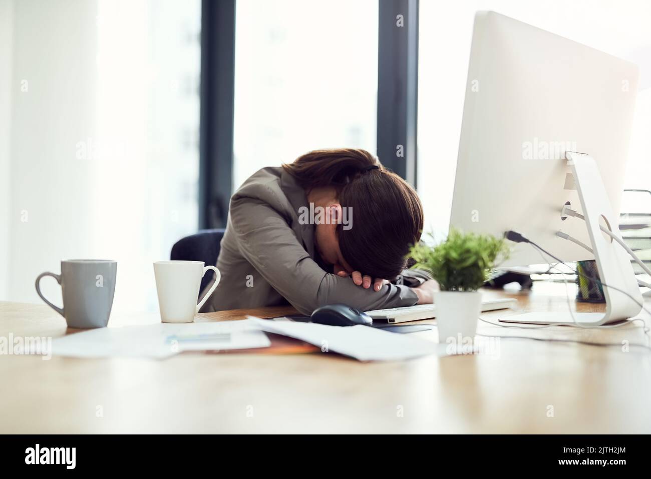 Shes reached the point of burn out. an exhausted young businesswoman ...