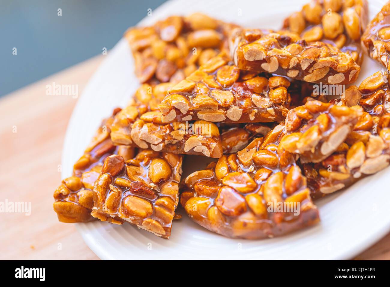 Brazilian peanut-based caramelized sweet that in Brazilian Portuguese ...
