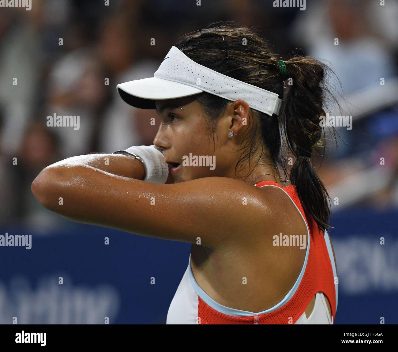 Emma raducanu us open 2022 hi-res stock photography and images - Alamy