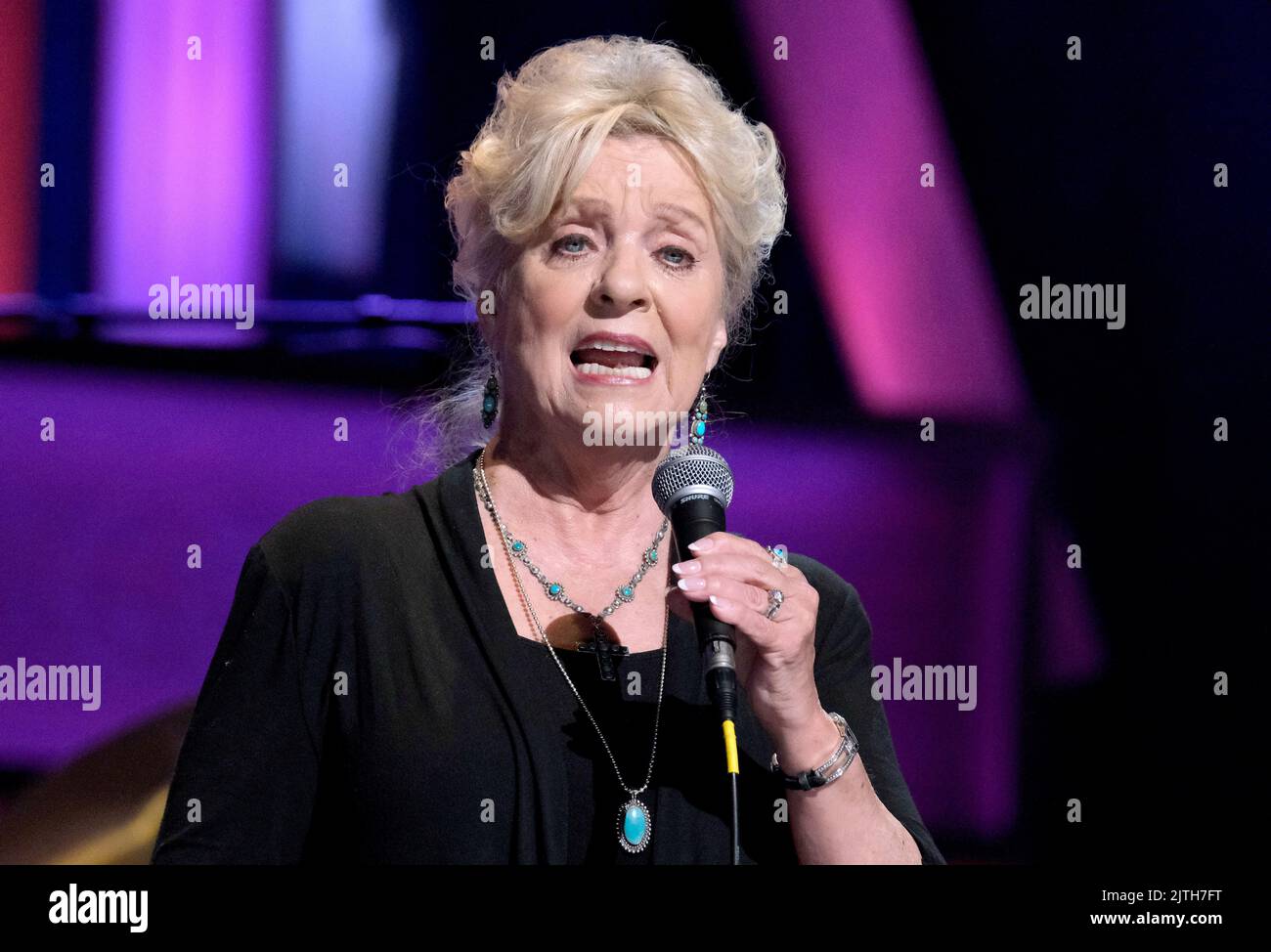 Connie Smith onstage celebrating Barbara Mandrell's 50th Anniversary as ...
