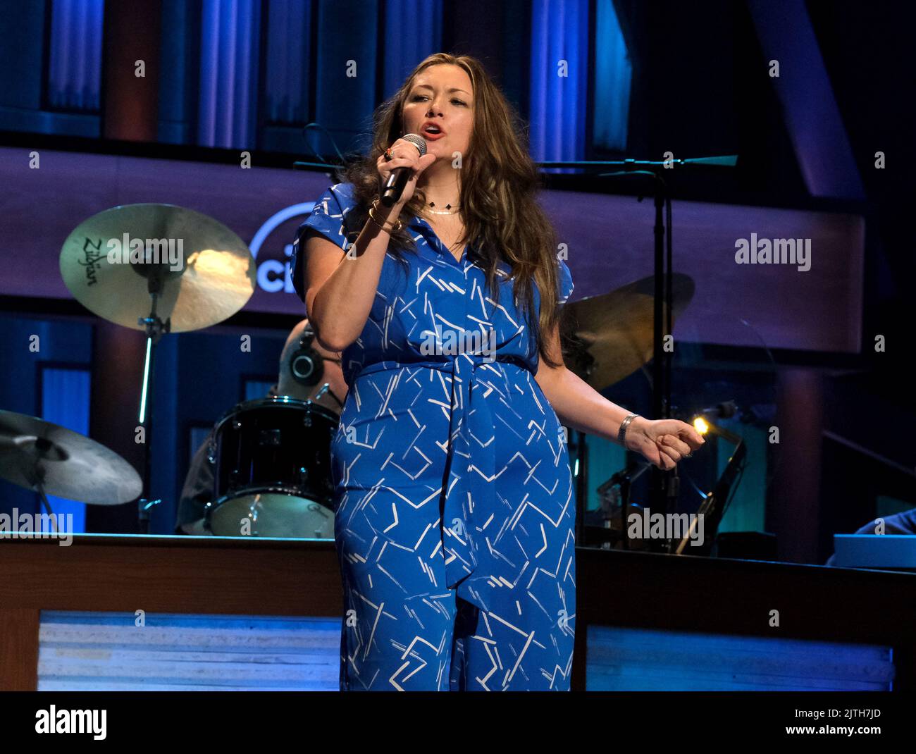 Mandy Barnett onstage celebrating Barbara Mandrell's 50th Anniversary ...