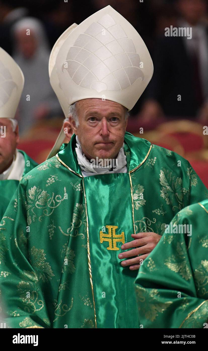 St robert cardinal hi-res stock photography and images - Alamy