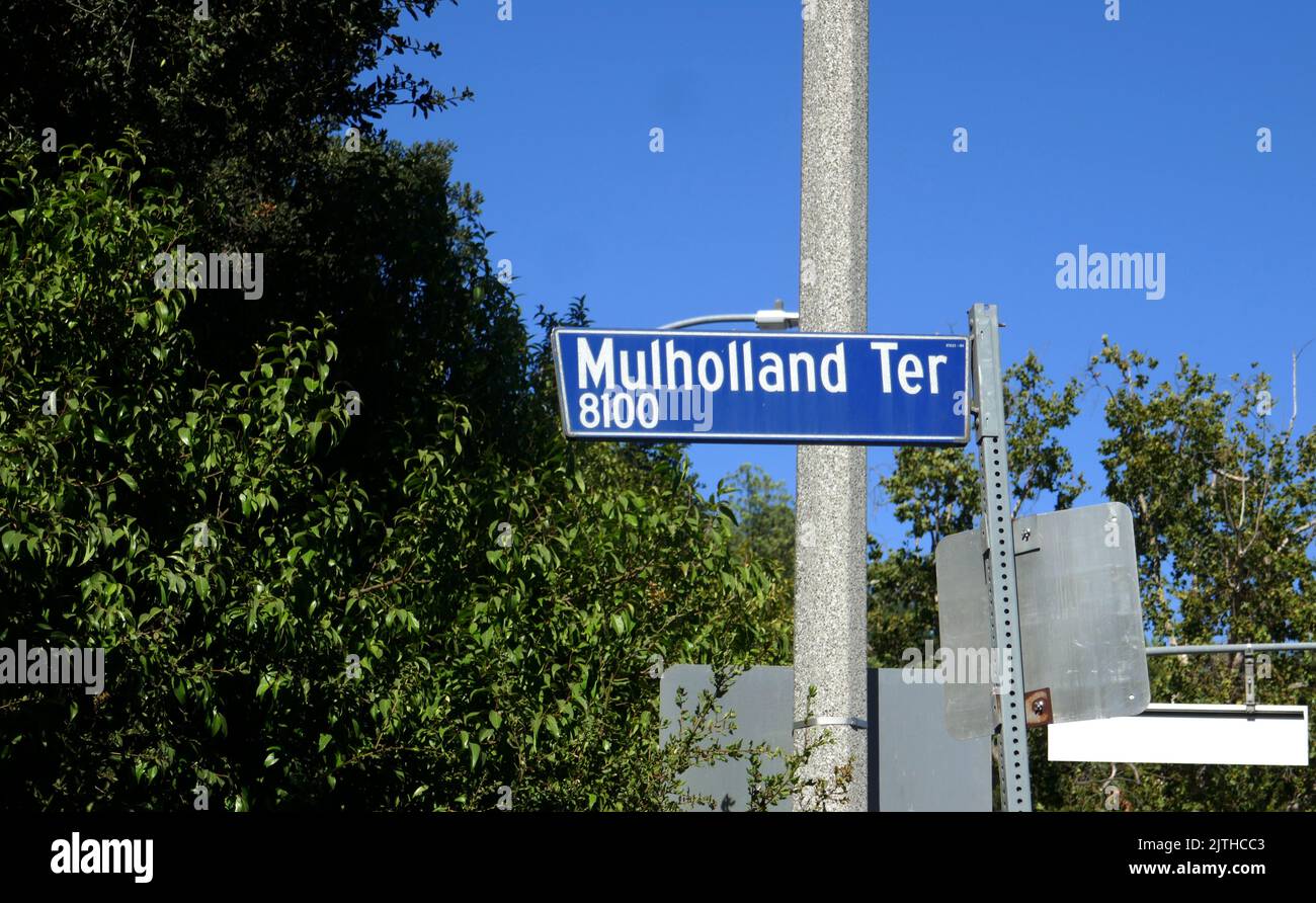 Los Angeles, California, USA 27th August 2022 Mulholland Terrace Sign ...