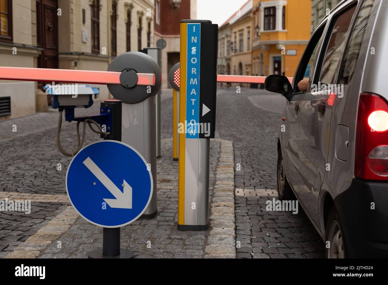 Security access ramp barrier hi-res stock photography and images - Alamy
