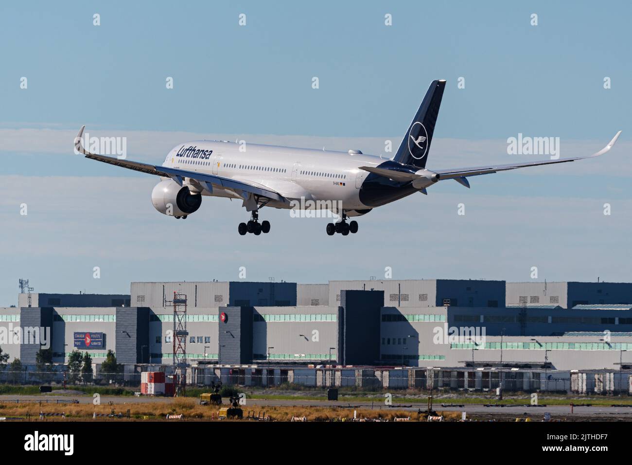 Richmond, British Columbia, Canada. 29th Aug, 2022. A Lufthansa Airbus ...
