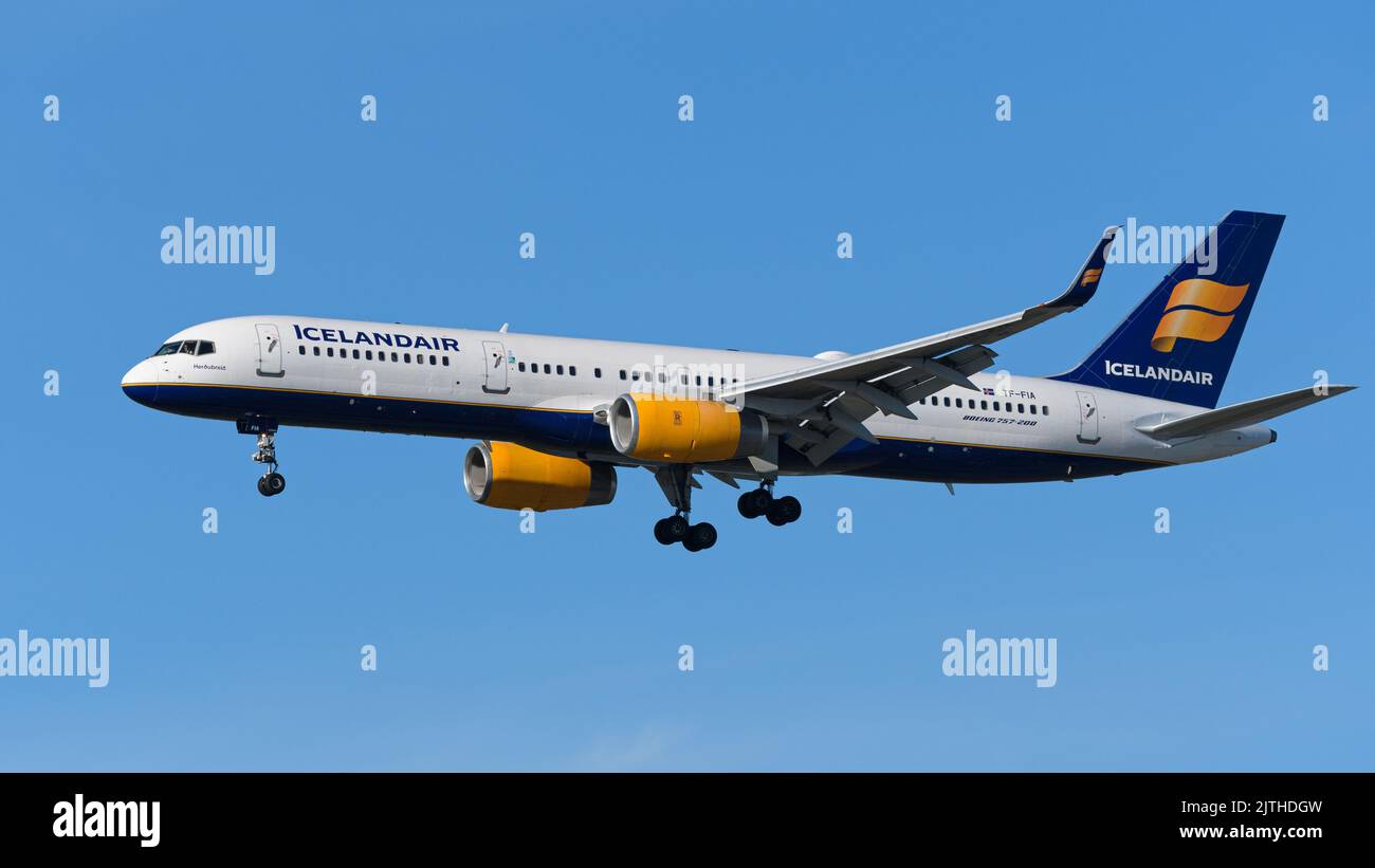 Richmond, British Columbia, Canada. 29th Aug, 2022. An Icelandair ...