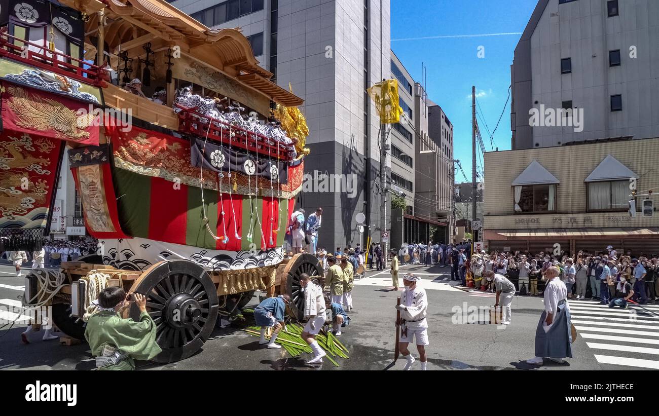 Gion Matsuri (Gion Festival), chariot parade, pulling the Ofuneboko ...