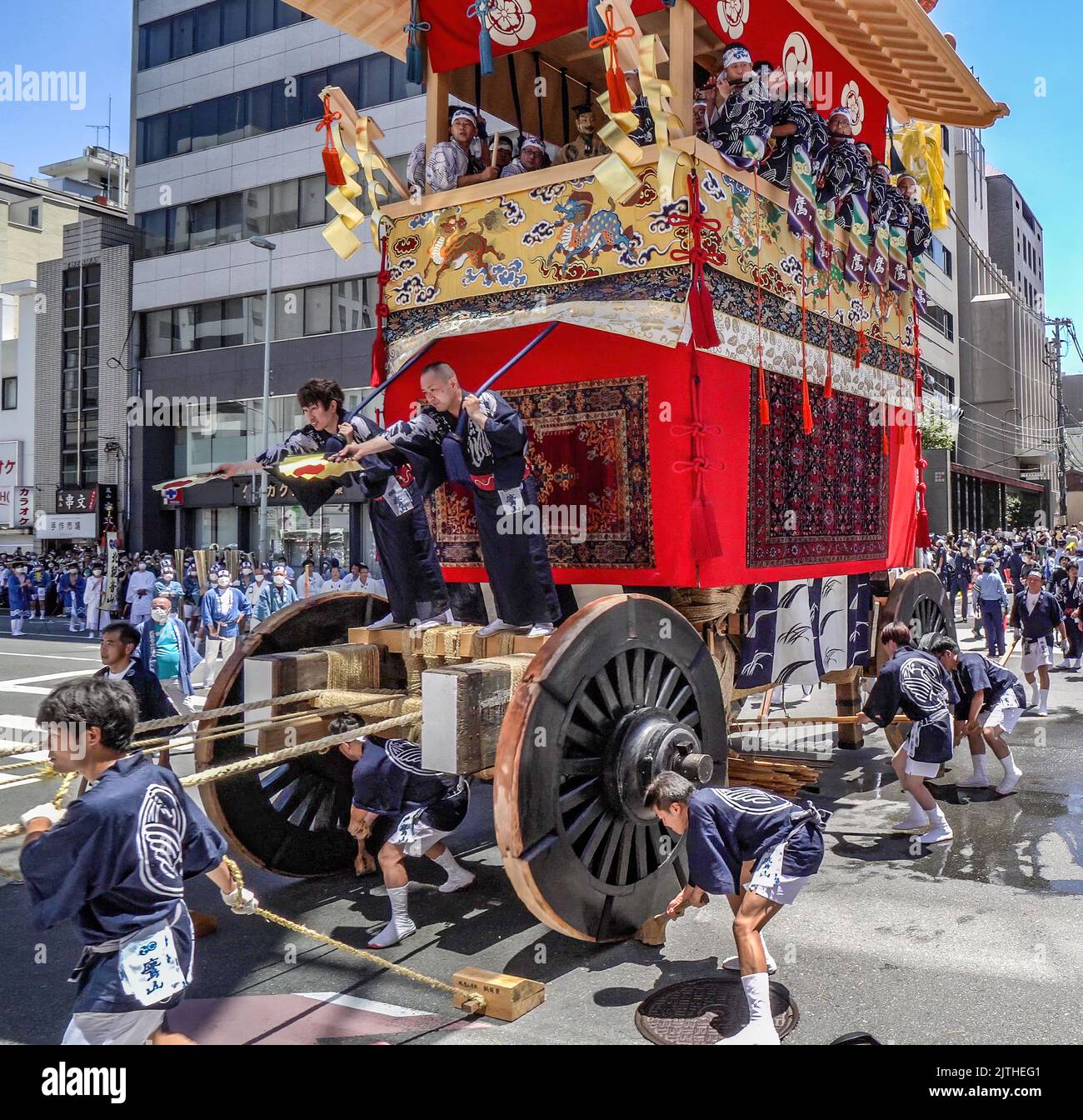 Gion Matsuri (Gion Festival), chariot parade, pulling the Taka yama ...