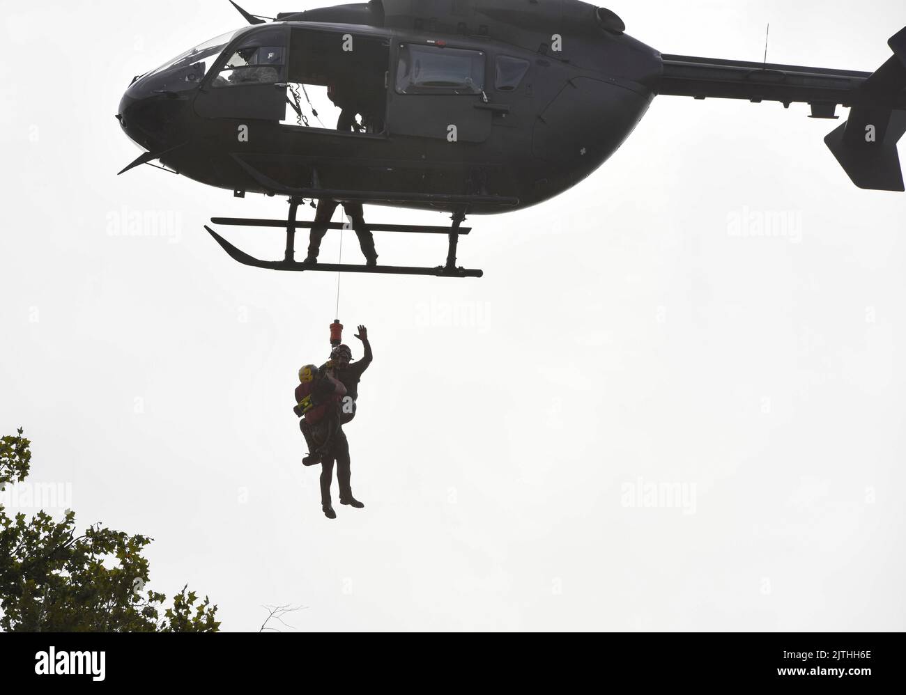 U.S. Army National Guard Soldiers and first responders-rescuers with ...