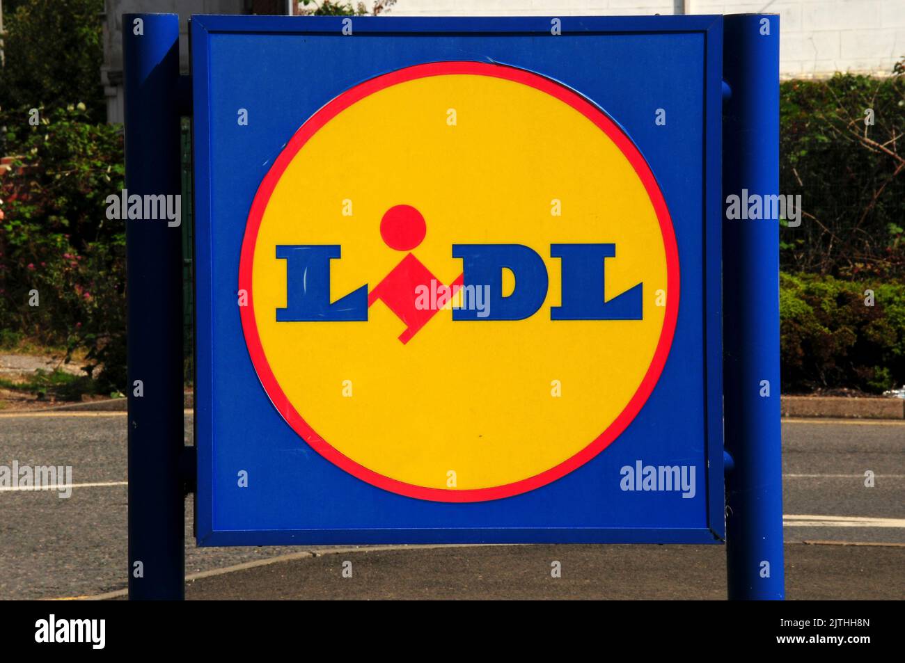 Lidl supermarket sign, Bridport, Dorset, UK Stock Photo - Alamy