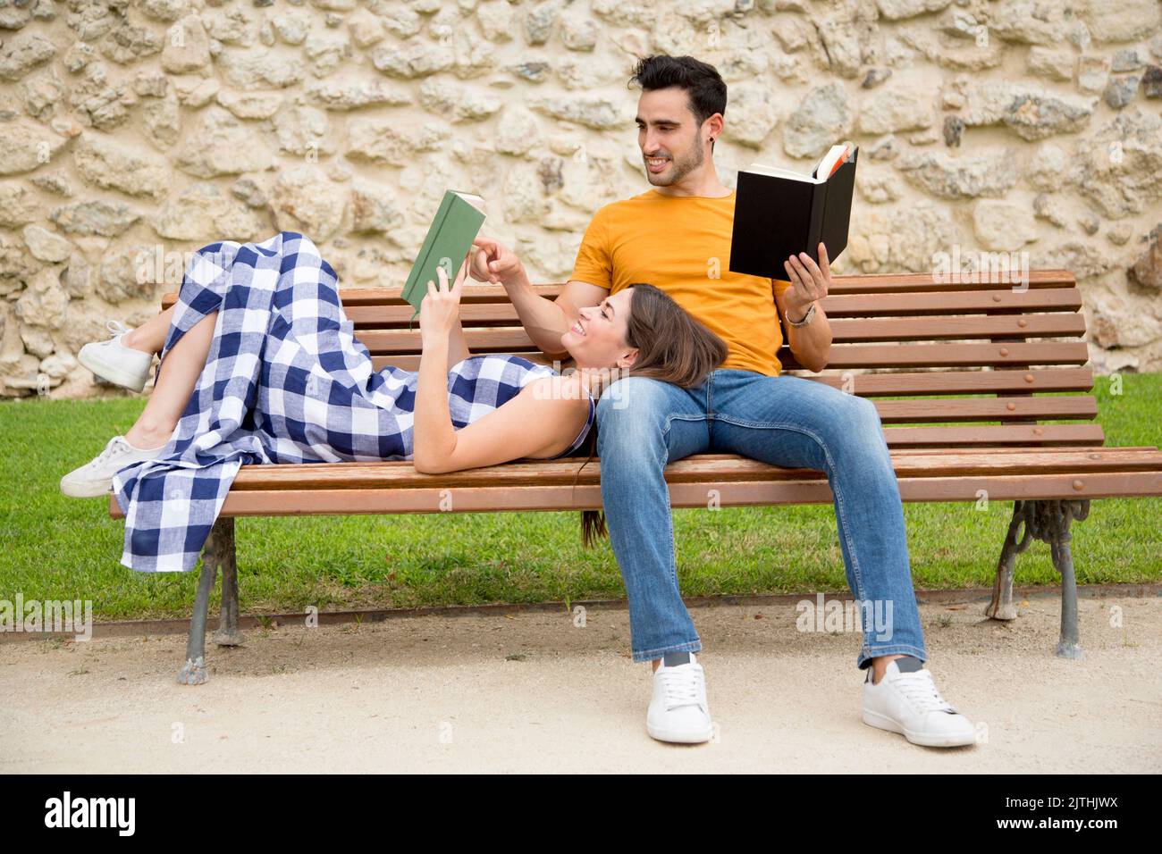 Woman on mans lap hi-res stock photography and images - Alamy