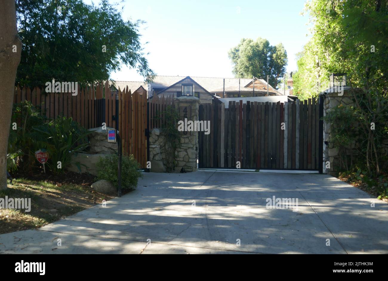 Encino California, USA 27th August 2022 Singer Machine Gun Kelly's home ...